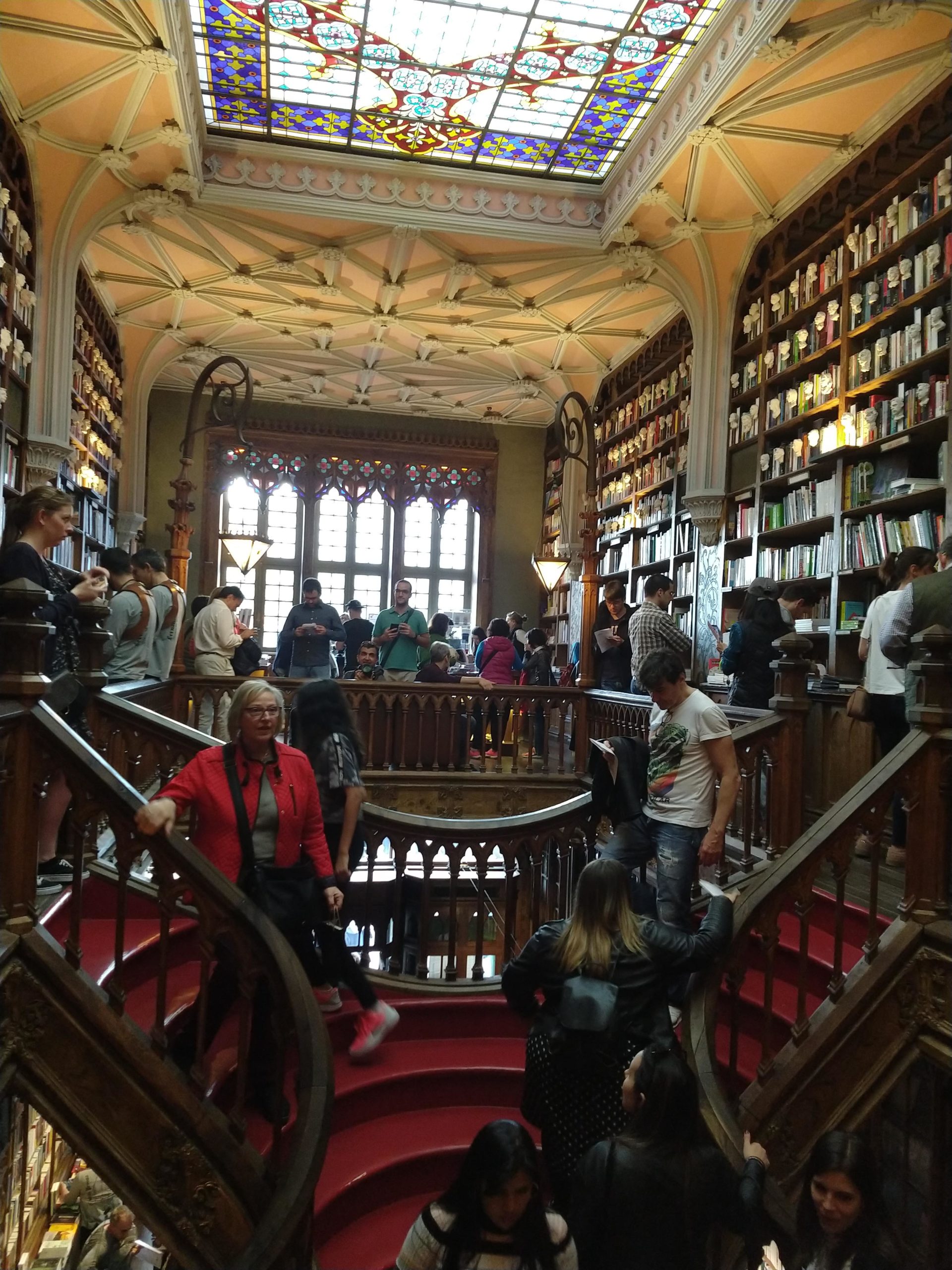 Livraria Lello, uma das mais bonitas do mundo | Imaginação Fértil